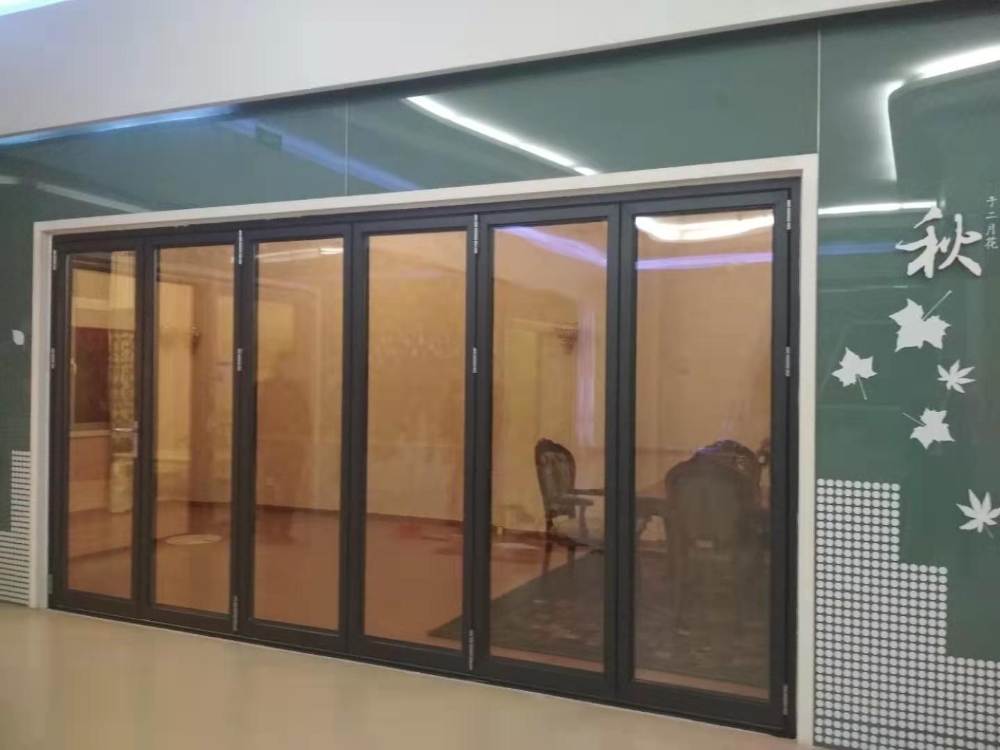 EL70 Folding Door | The Architecture & Technology Conference